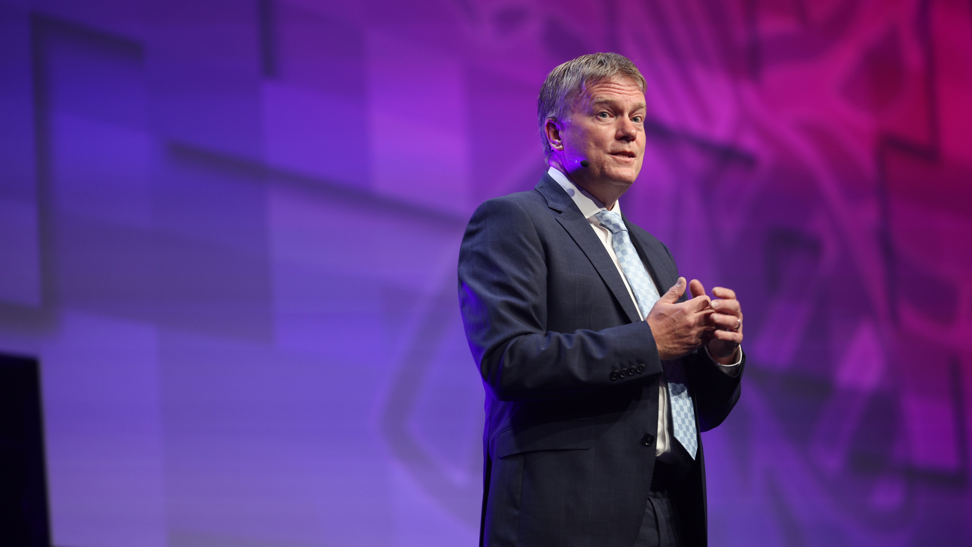 GCHQ draws up plans for world-first national AI cyber defence system ...