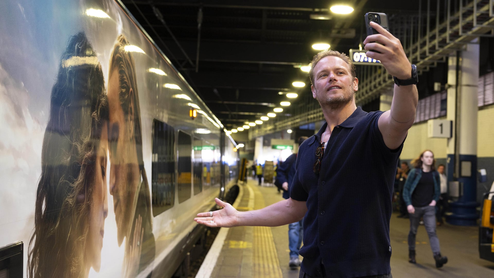 Caledonian Sleeper train given Outlander makeover in celebration of the ...