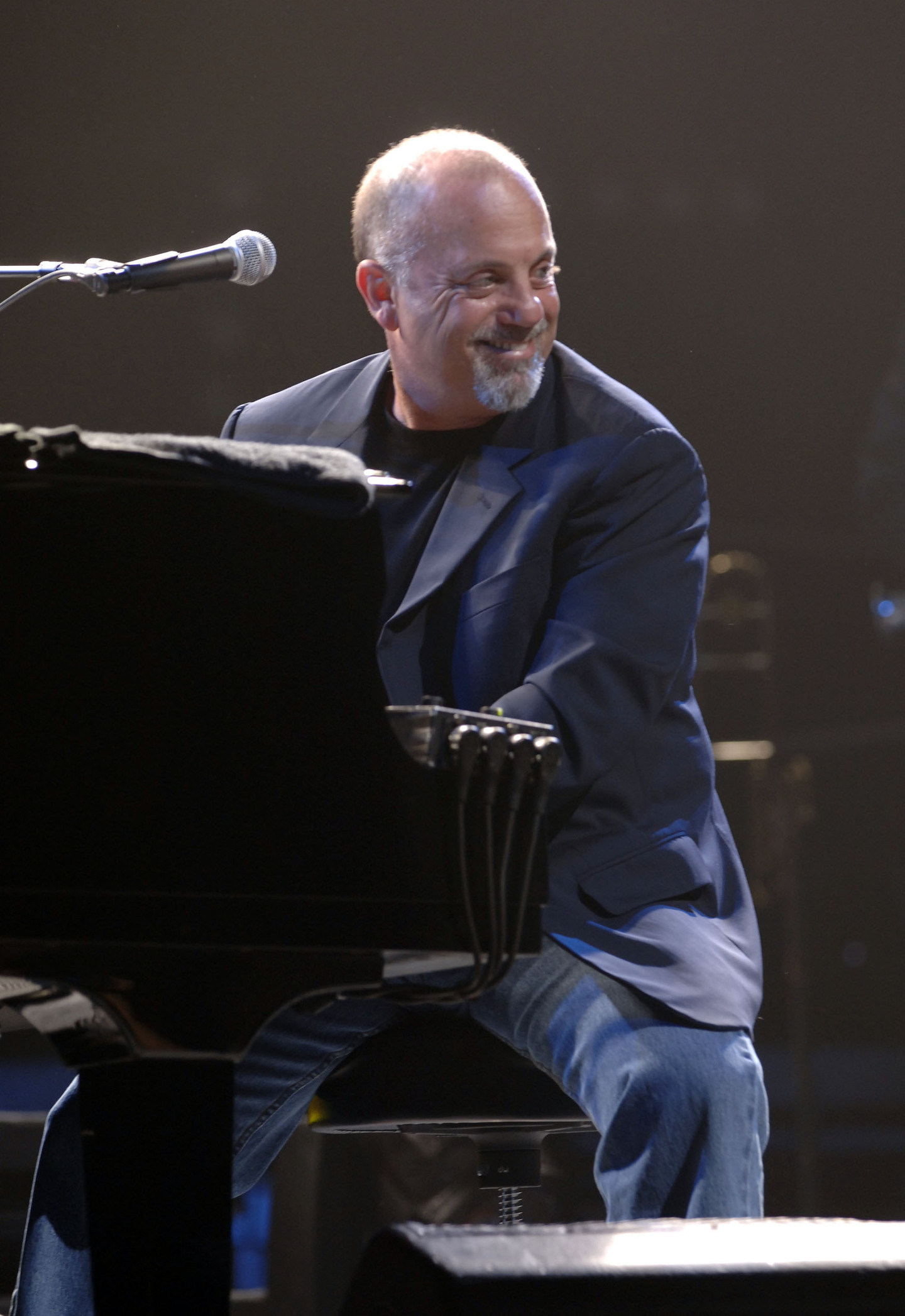Billy Joel offers tribute to Vienna during Eurovision final | Belfast ...