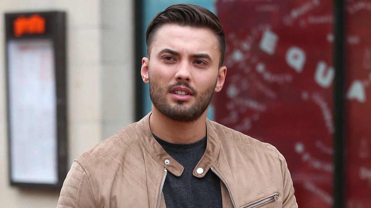 Tributes paid to former Towie star Jordan Wright following death in ...