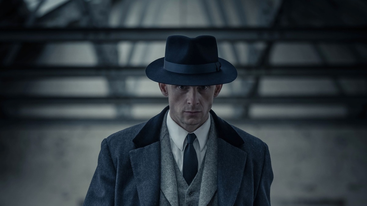 Jamie Bell and Charlie Heaton among stars in Peaky Blinders spin-off ...