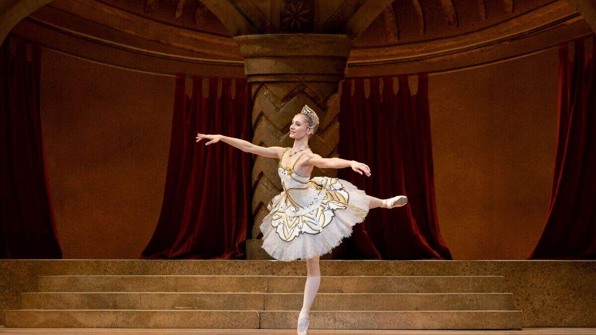 Melissa Hamilton: NI Royal Ballet star returns for "soulful" homecoming ...