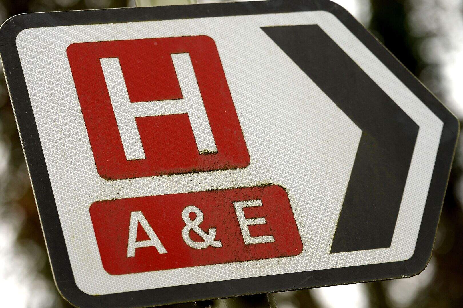 Number of A&E patients seen within four-hour target hits record low ...