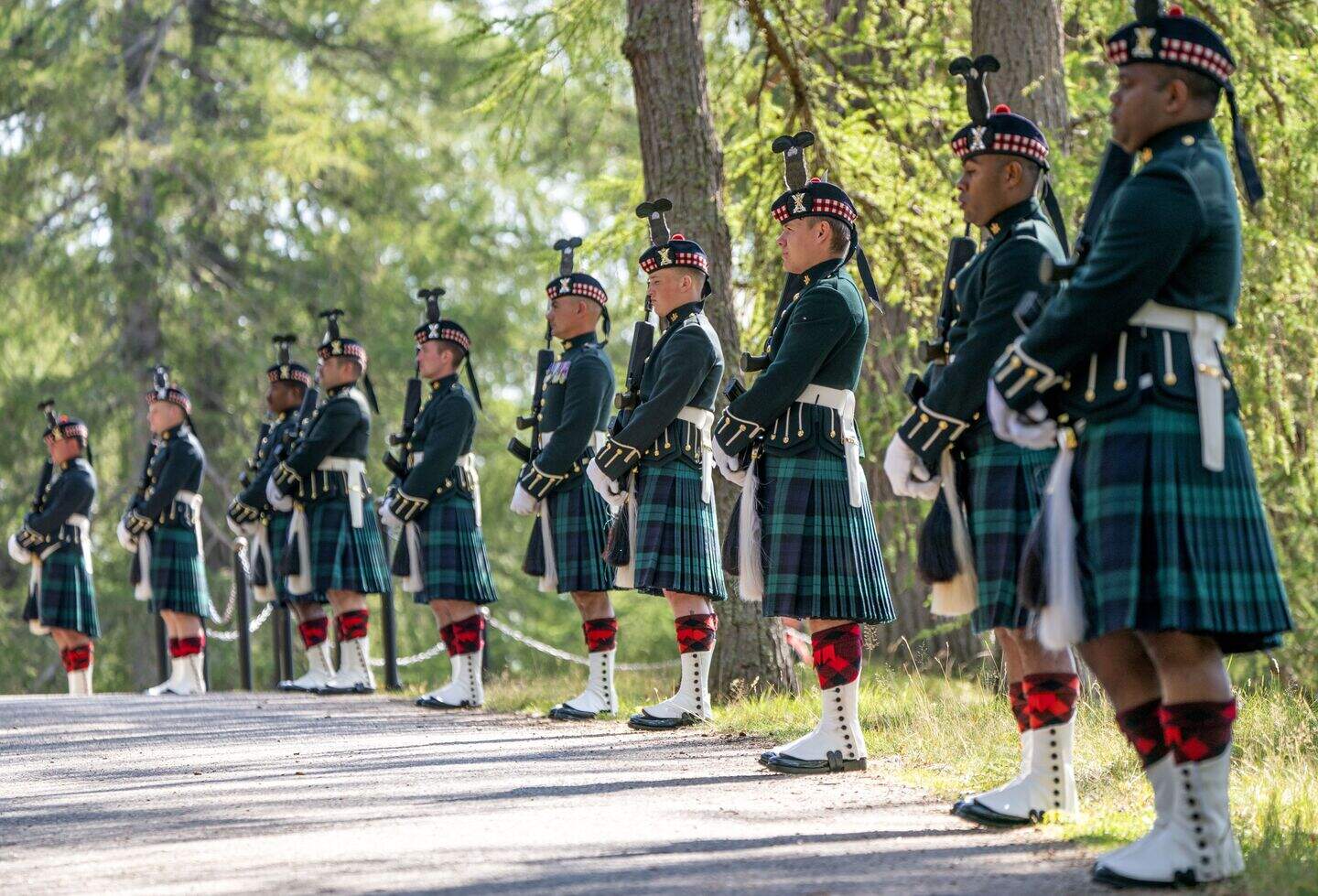 Royal Regiment of Scotland ‘proud’ to give guard of honour for the ...
