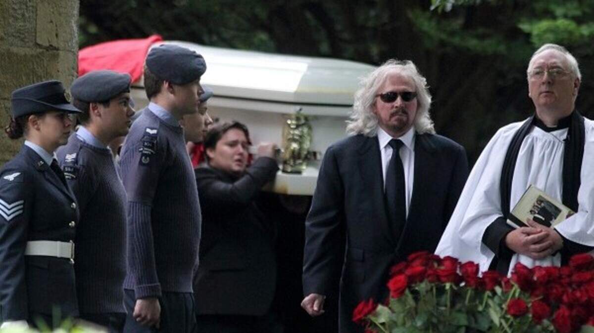 Tributes to Robin Gibb at funeral | Belfast Telegraph
