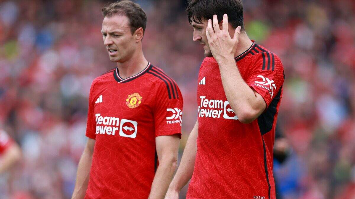 Manchester United and Northern Ireland defender Jonny Evans out for ...
