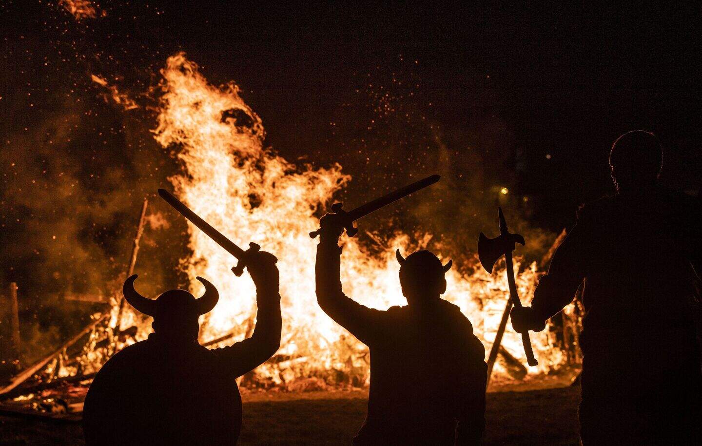 Revellers celebrate New Year’s Eve across UK with fun and fireworks ...