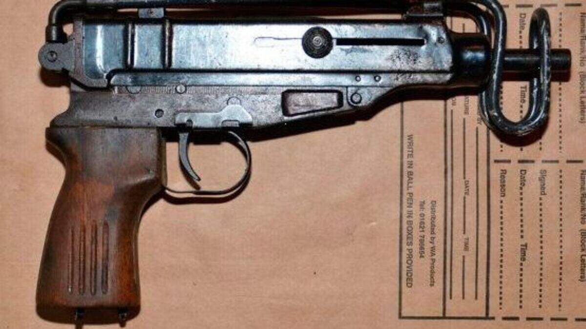 New IRA hunting informers after arms haul seized in Derry during raid ...