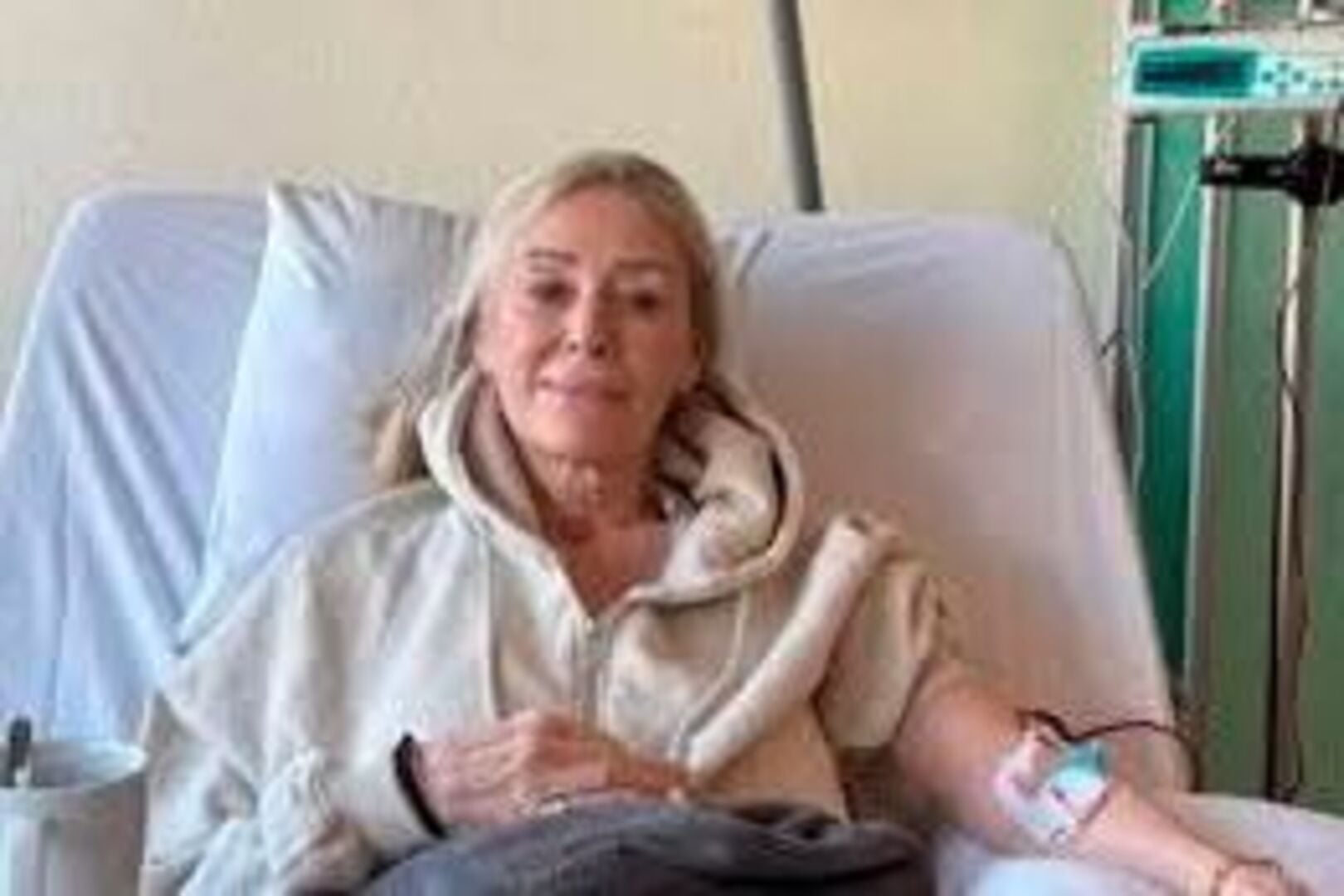 ‘Trying to fake a smile’: Angie Best shares hospital photo during ...