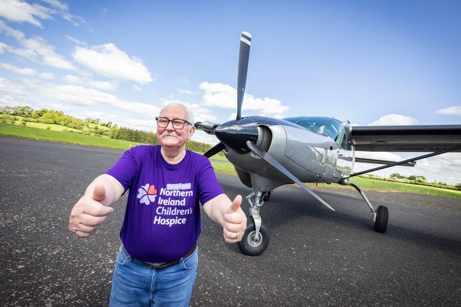 Daredevil mayor’s 15,000ft skydive raises over £1,800 for Northern ...