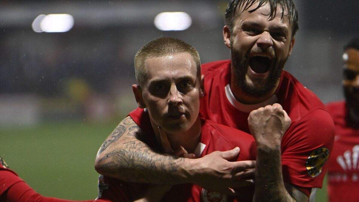 Larne’s late show over youthful Linfield breathes new life into race ...
