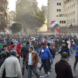 Egypt's army 'at war with the people' as riots flare again in Cairo ...