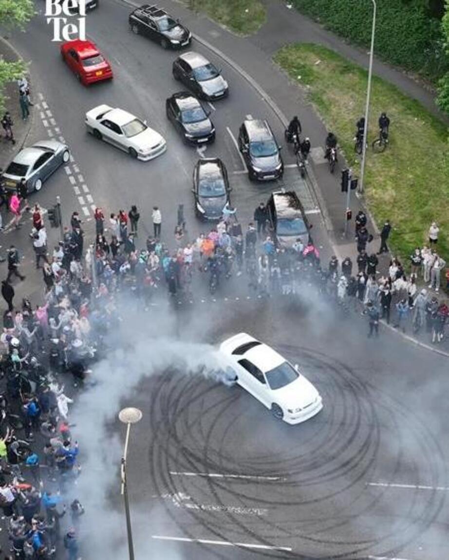 MLA blasts PSNI as cars rampage in west Belfast for low-level drug ...