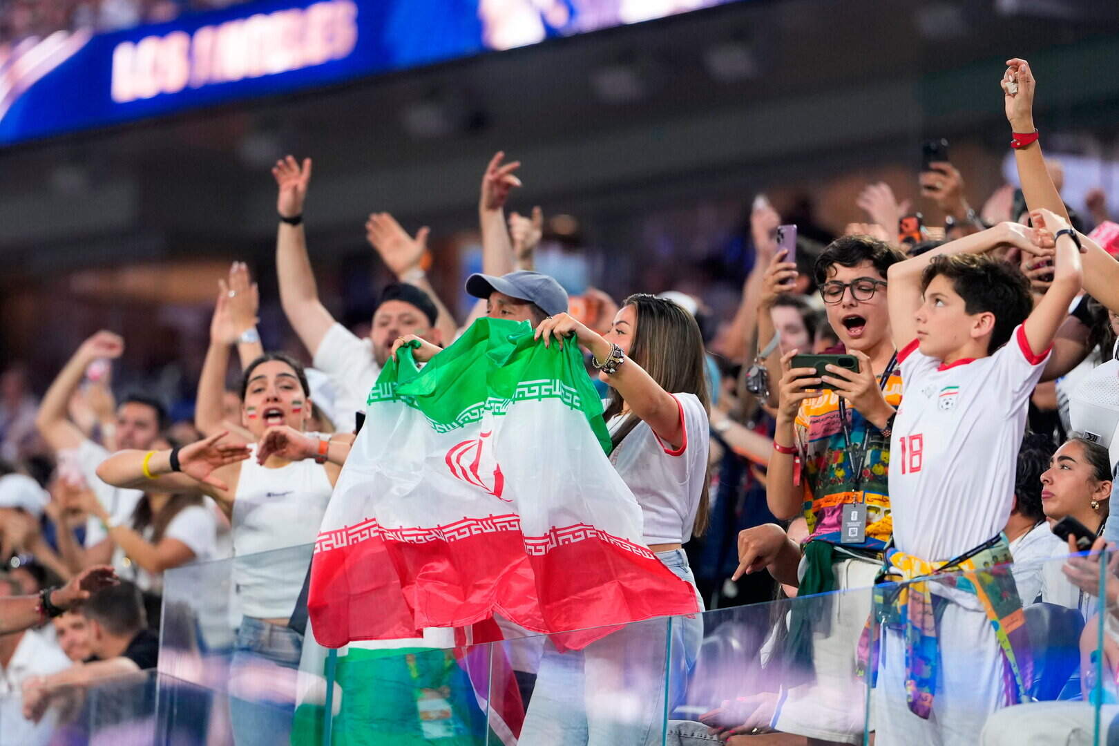 Iran play out thrilling draw with New Zealand after chaotic World Cup ...