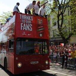 Arsenal celebrate FA Cup victory with parade through streets of London ...