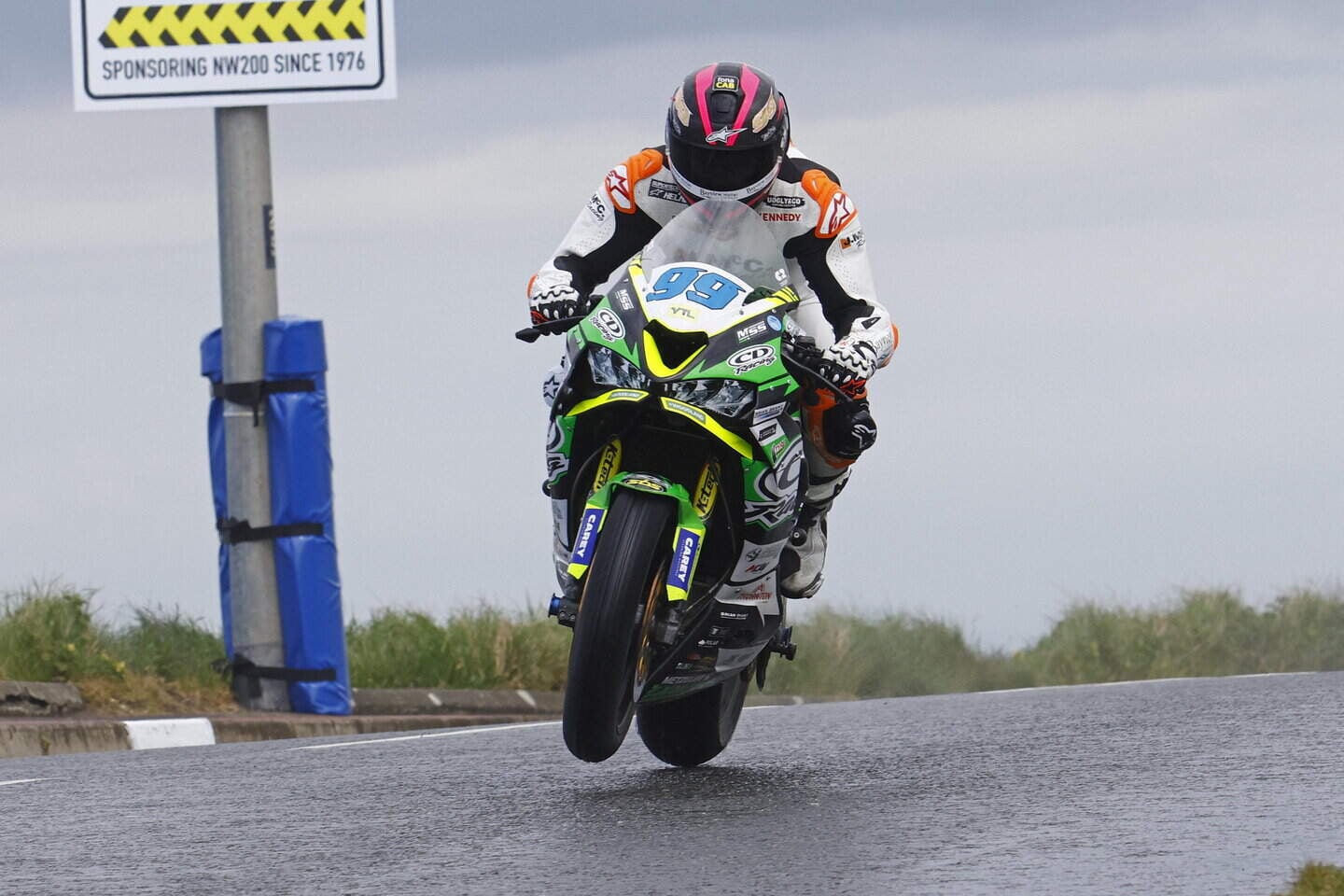 North West 200: Jeremy McWilliams shines in wet qualifying | Belfast ...