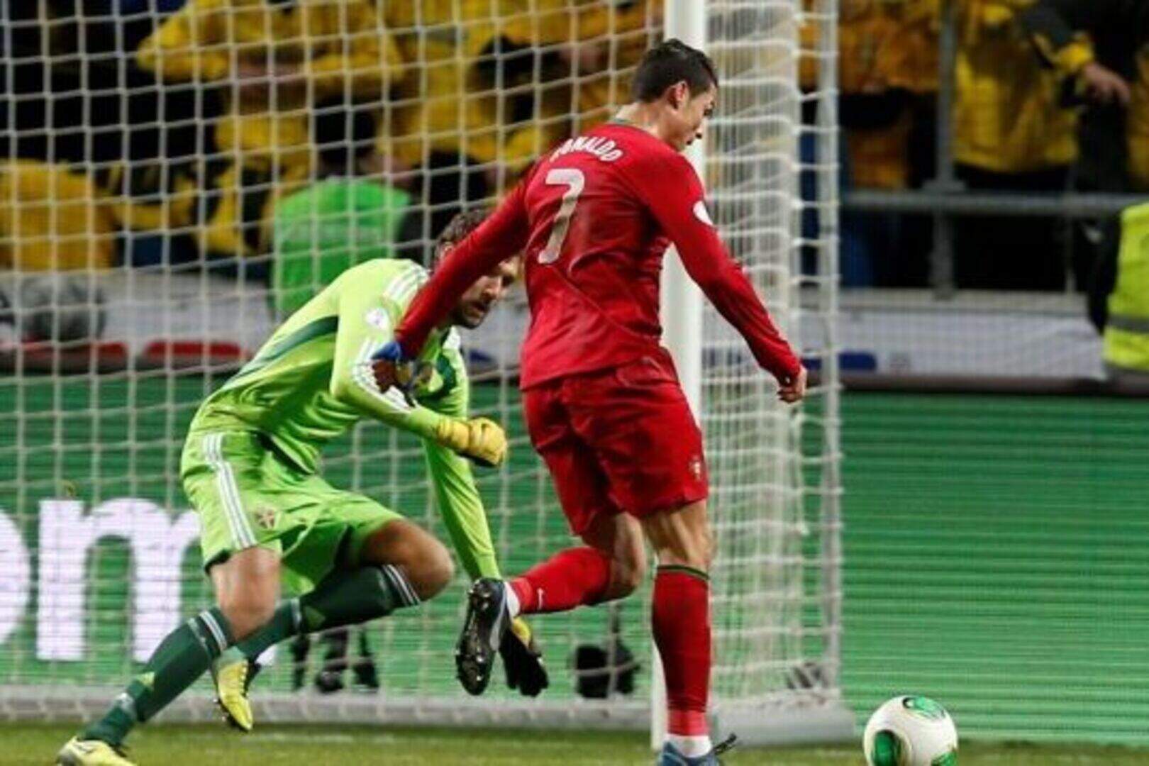 Sweden 2-3 Portugal: Ronaldo scores hat-trick to put Zlatan out of ...