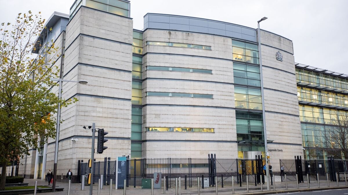 Newcastle street fight: Man bailed after suspected fractured skull ...