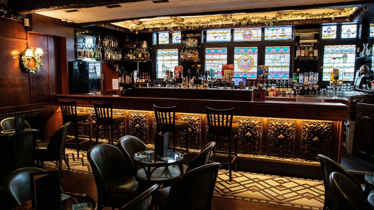 Errigle Inn: South Belfast bar celebrates 90th birthday | Belfast Telegraph
