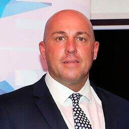 Loyalist Dee Stitt arrested on return from Spanish family holiday over ...