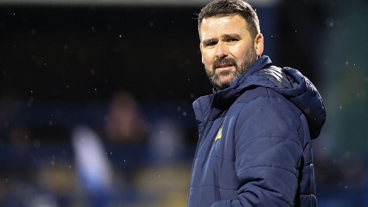 Furious David Healy blasts performance as Linfield humbled by Limavady ...