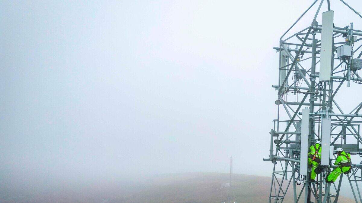 EE announces improved mobile coverage after new mast built in NI ...