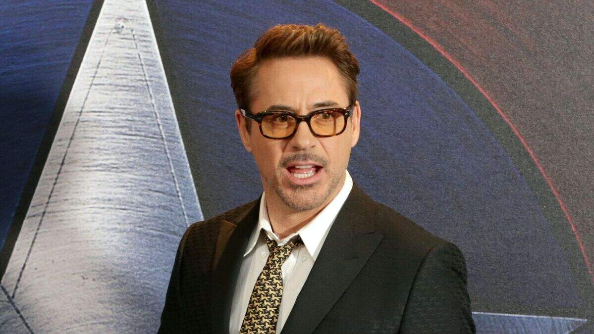 Robert Downey Jr defends Chris Pratt following social media criticism ...