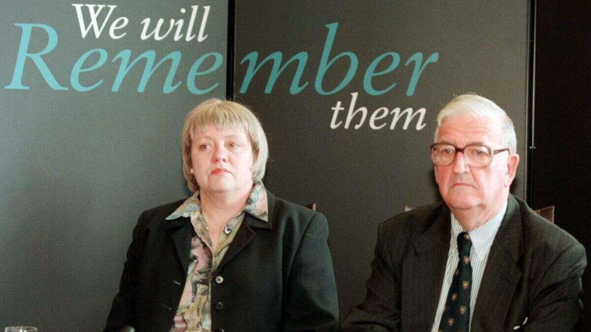 Sir Ken Bloomfield to step down from Disappeared commission role ...
