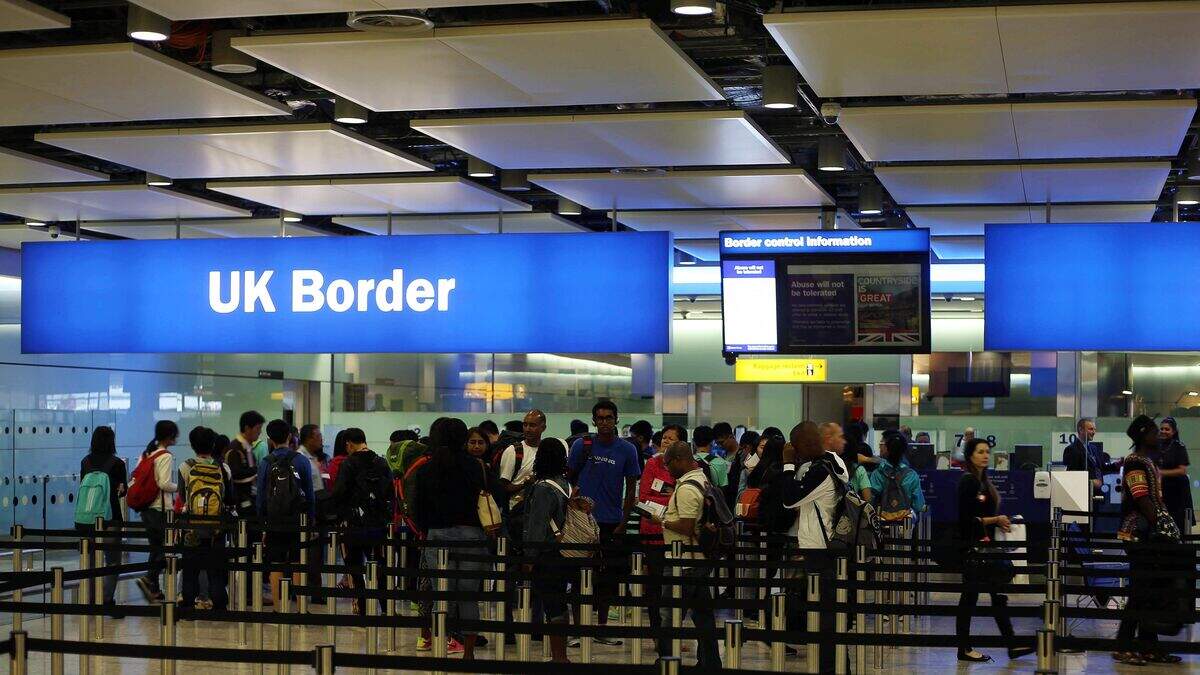 Points-based immigration system could hit economic growth, report warns ...