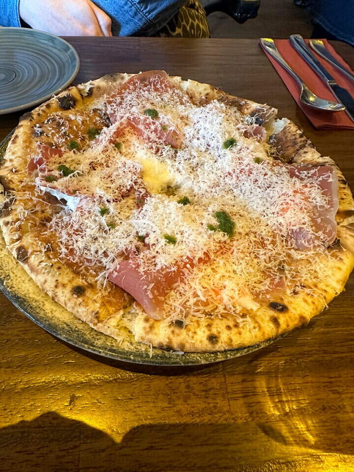 Restaurant review: Belfast eatery serves up classic comfort food done ...