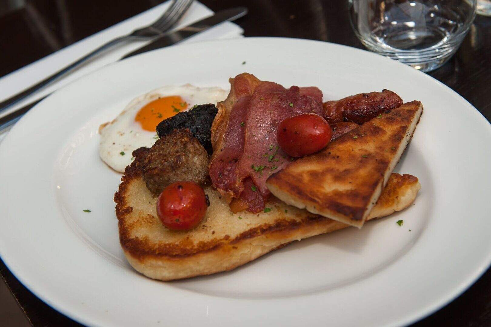 How to... Cook the perfect Ulster Fry | Belfast Telegraph