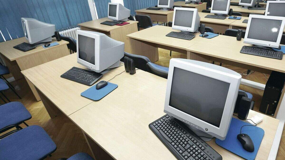 We're not doing enough to tackle absenteeism in the classroom, warns ...