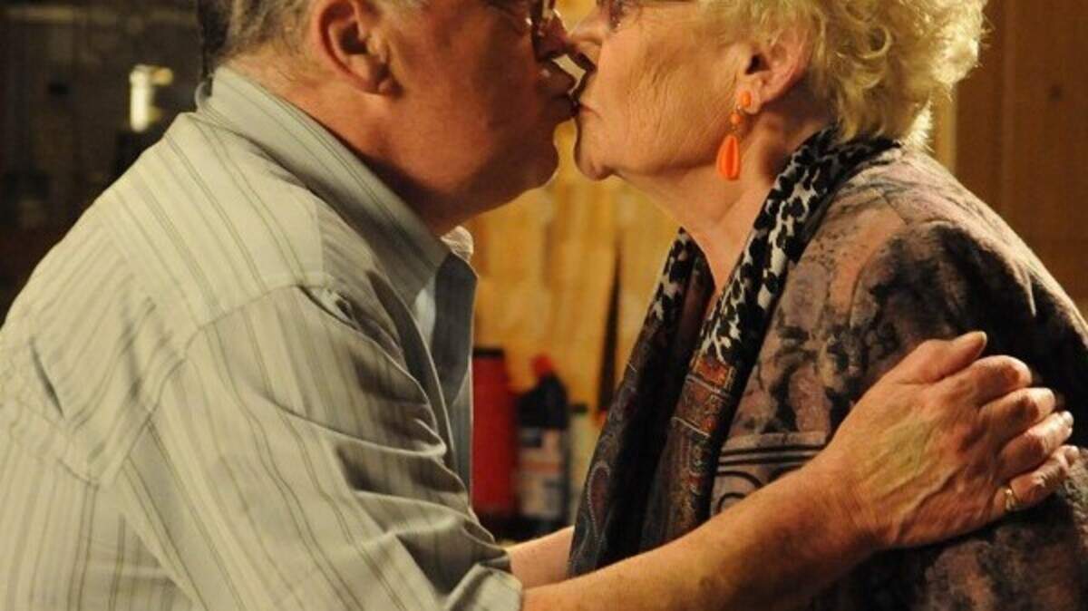 Moving scene as Jack Duckworth dies | Belfast Telegraph