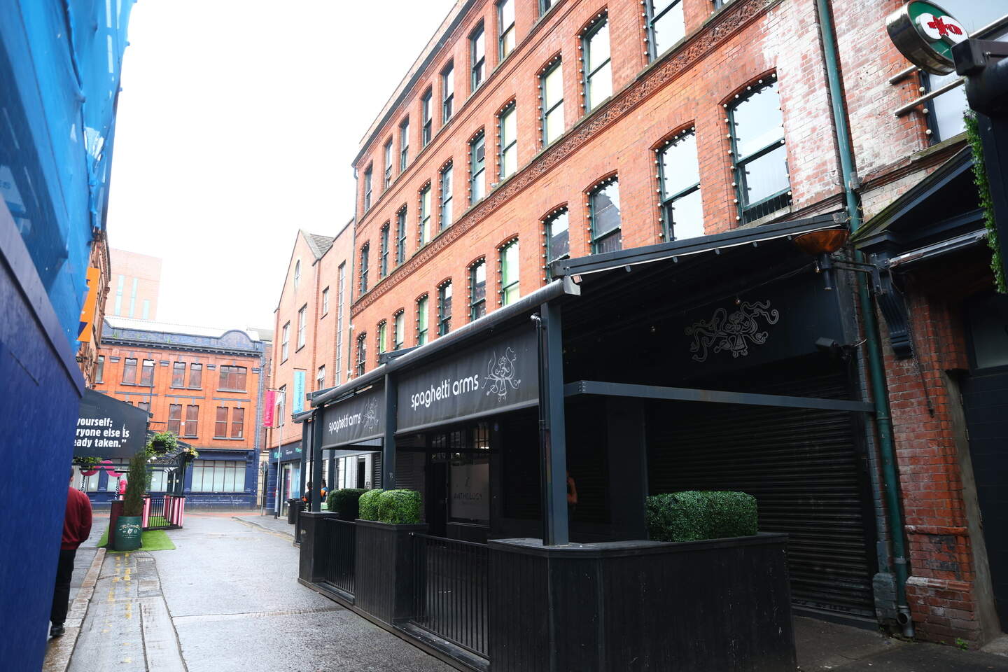 Spaghetti Arms Belfast restaurant closing: Night hatch stays open ...