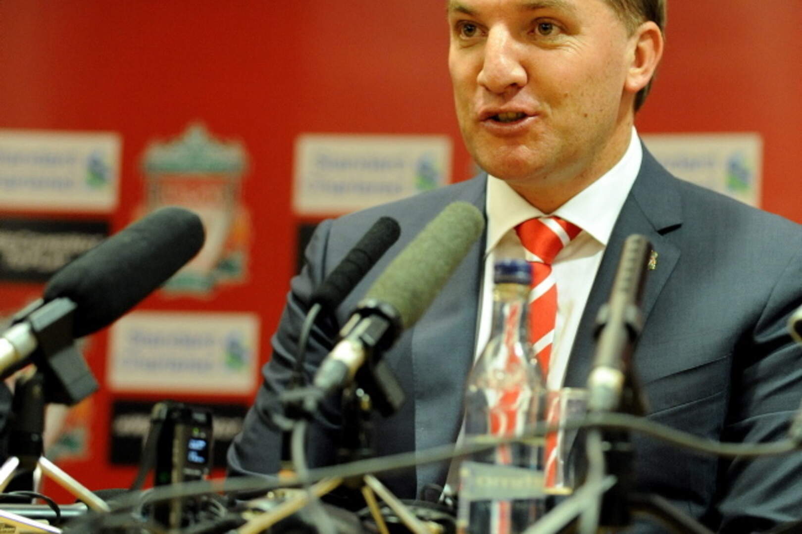 Brendan Rodgers backs Liverpool veterans Steven Gerrard and Jamie ...