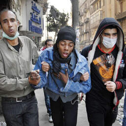Egypt's army 'at war with the people' as riots flare again in Cairo ...