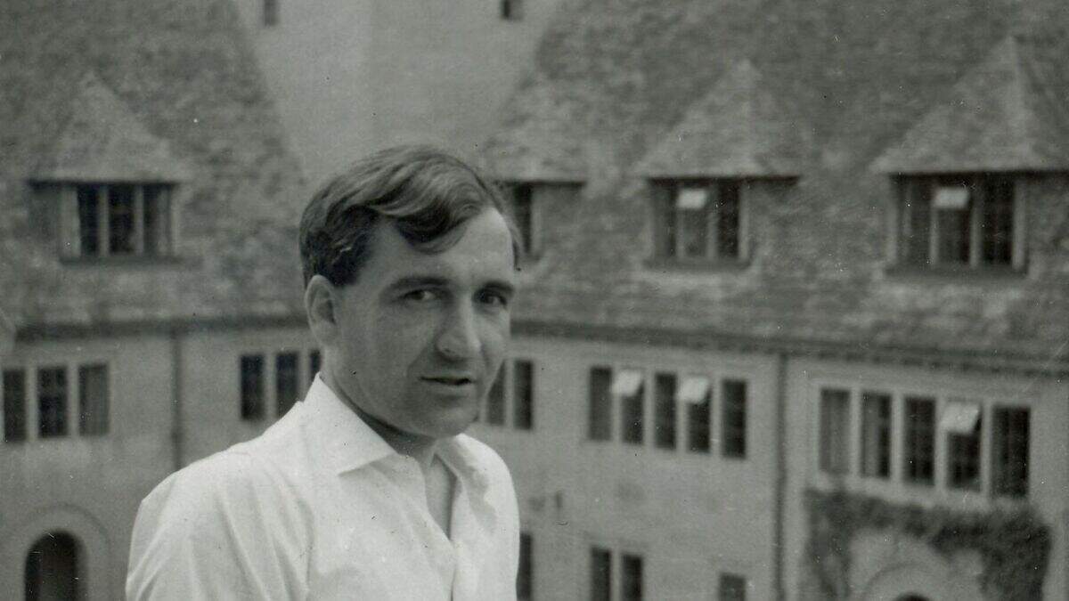 ‘Father of election science’ and Swingometer inventor Sir David Butler ...