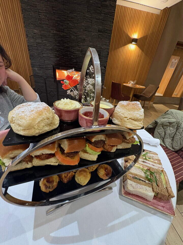 Afternoon tea Belfast: La Mon Hotel review | Belfast Telegraph