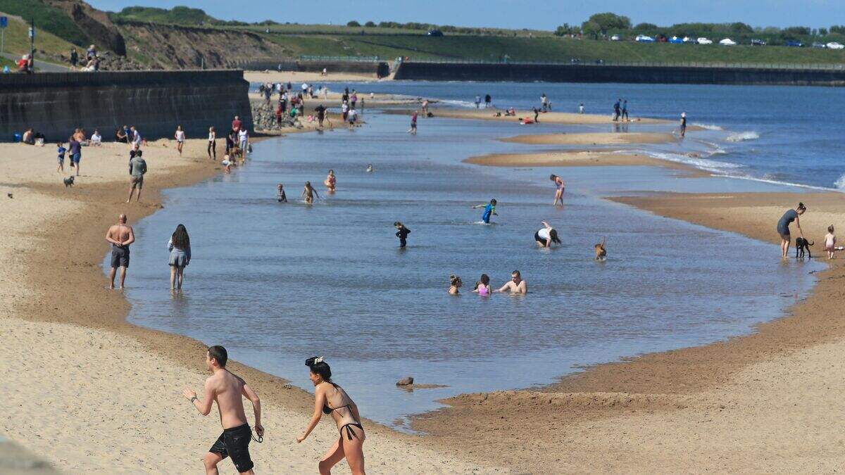 Bank Holiday weekend travellers urged to stay away from beauty spots ...