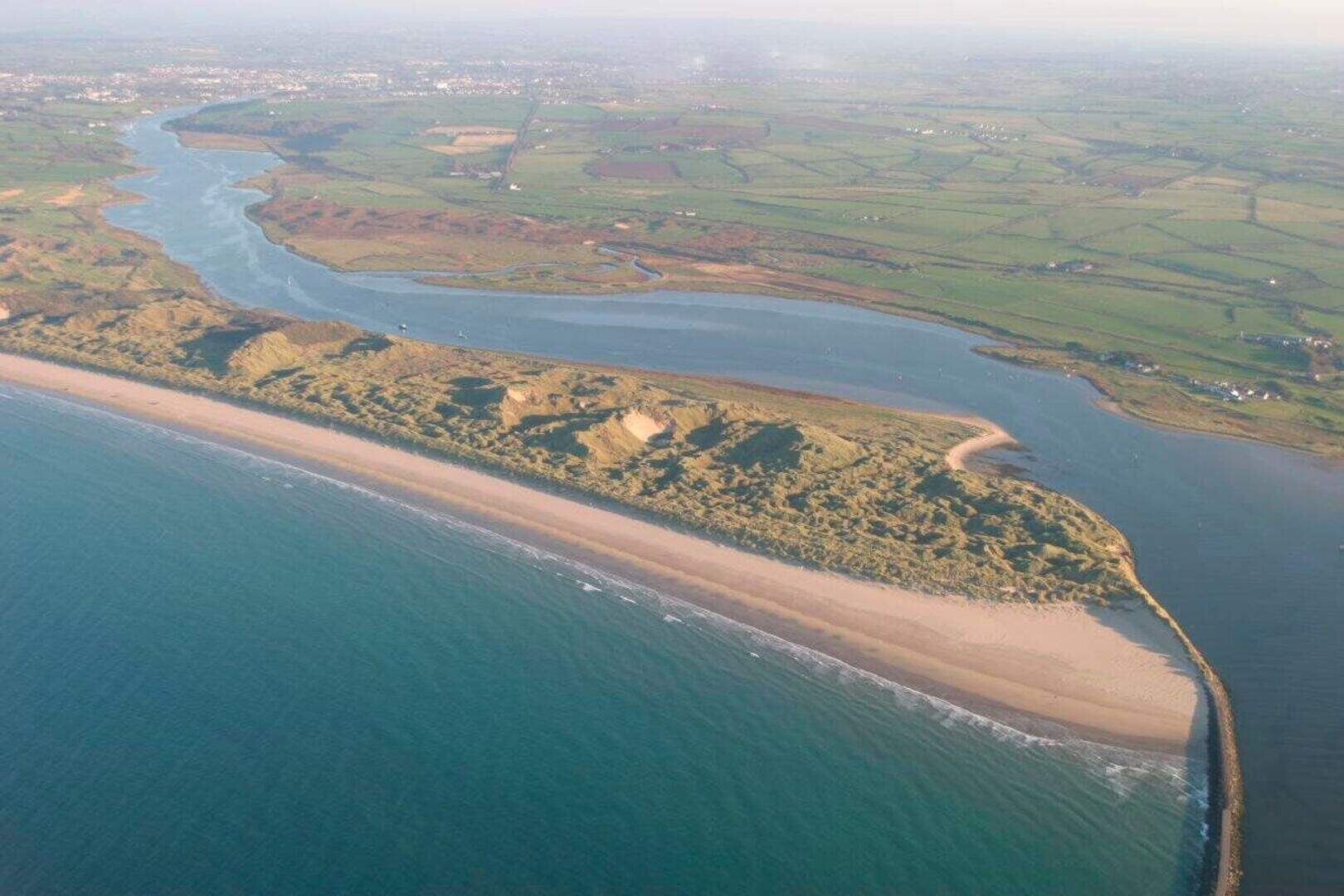 North coast homes, businesses, golf clubs and railway under threat as ...