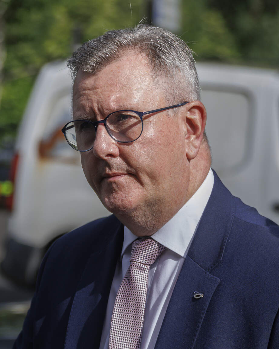Jeffrey Donaldson rape trial: Second week hears new evidence | Belfast ...