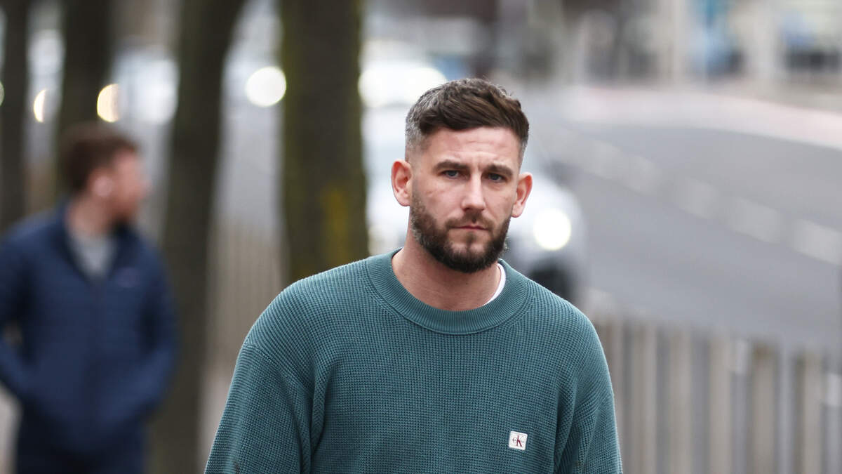 Belfast street fight thug jailed again after missing appeal court ...