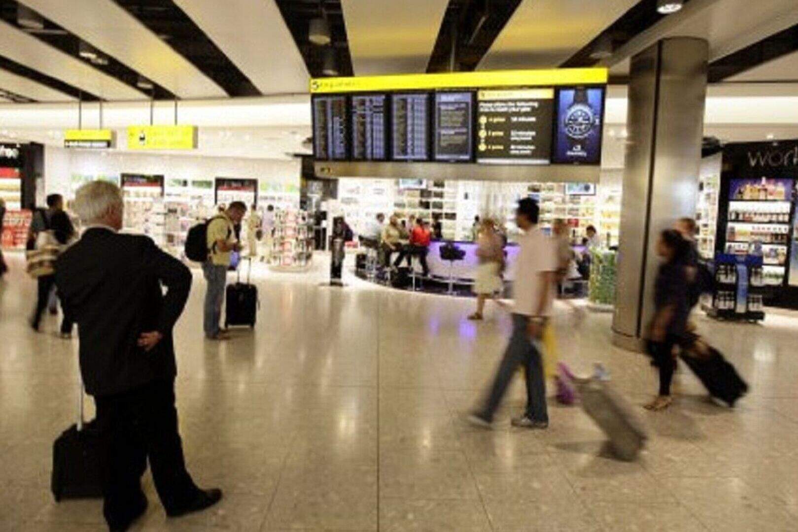 Airport VAT ruse: airport shops will no longer force passengers to hand ...