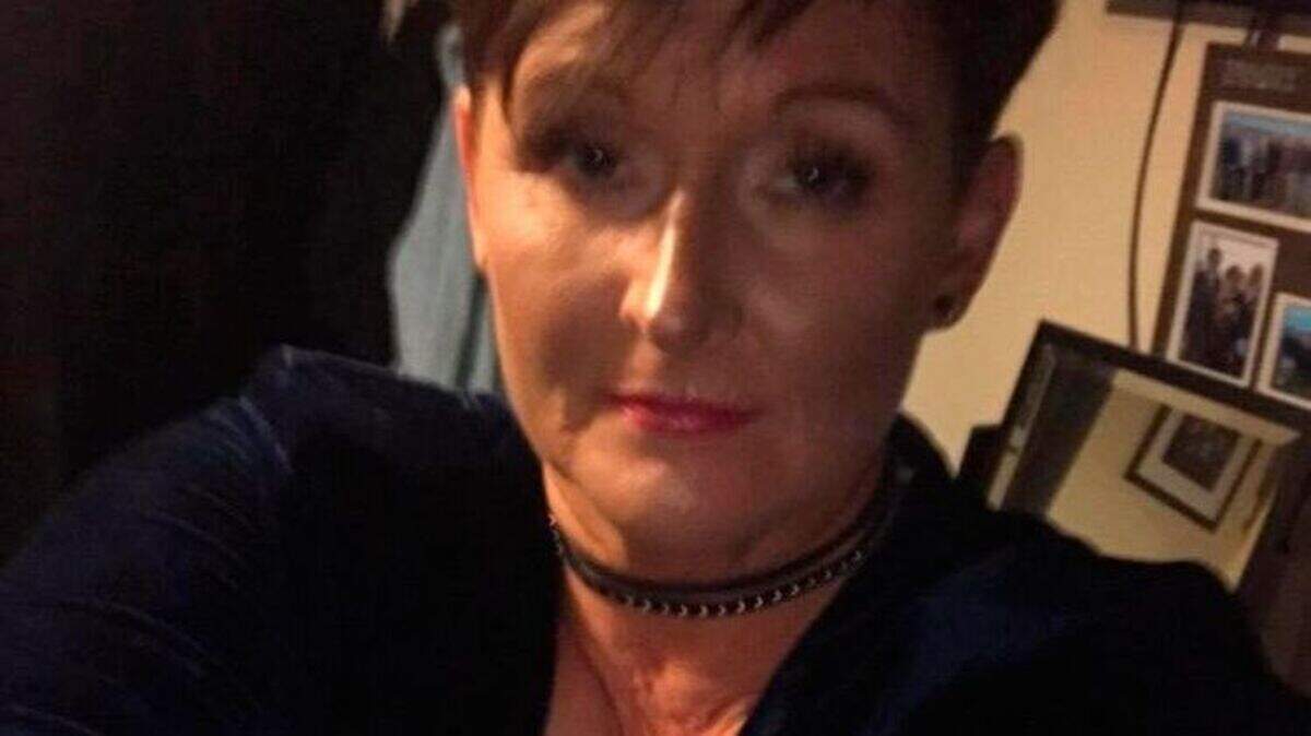 Donna McGreevy: Midwife who stole medication from work given community ...