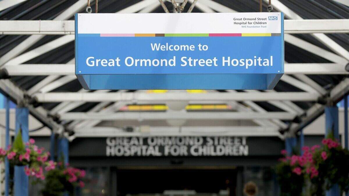 Great Ormond Street Hospital staff face death threats over Charlie Gard ...