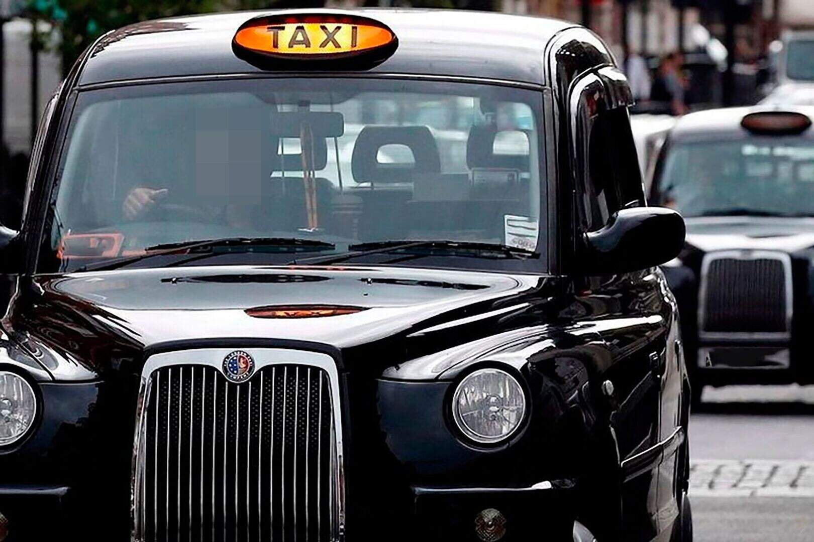 Several Belfast black taxi drivers to take legal action following ‘IRA ...