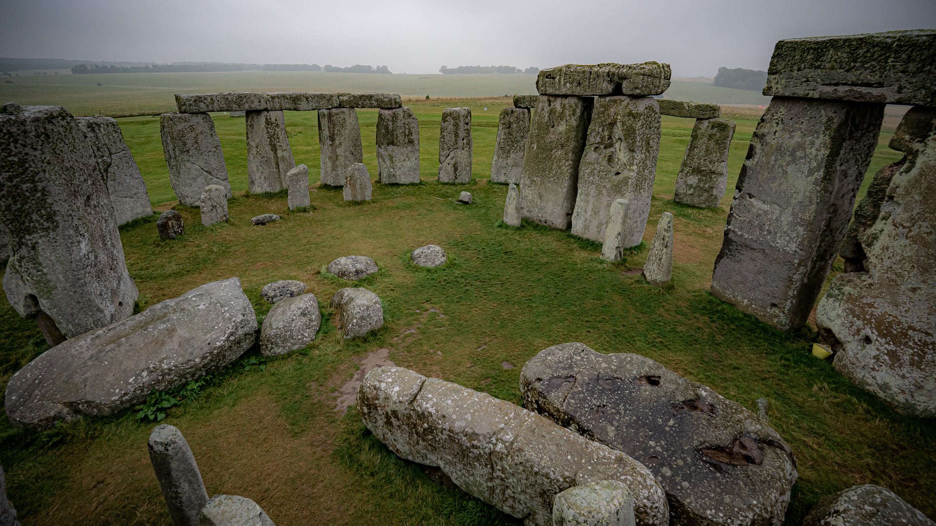 Stonehenge altar stone may have travelled from Scotland via glacier ...