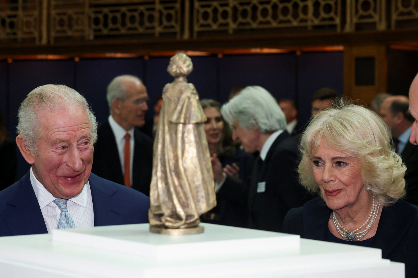 King praises ‘fantastic’ design for Queen Elizabeth II memorial ...