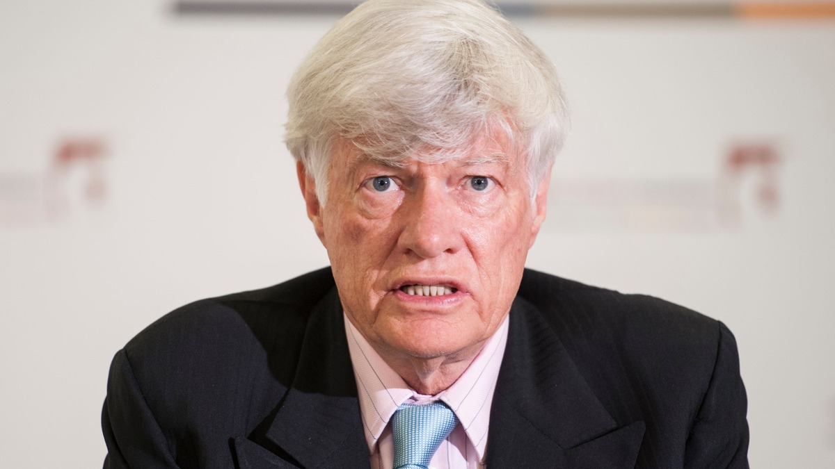Founder of Starmer’s chambers denounces plans for jury trial cuts ...