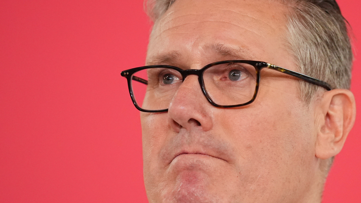 Jess Phillips quits Government adding pressure on Keir Starmer to go ...